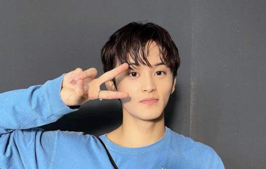 Mark Lee Breaks Records with 22nd Birthday Live Stream - EnVi Media
