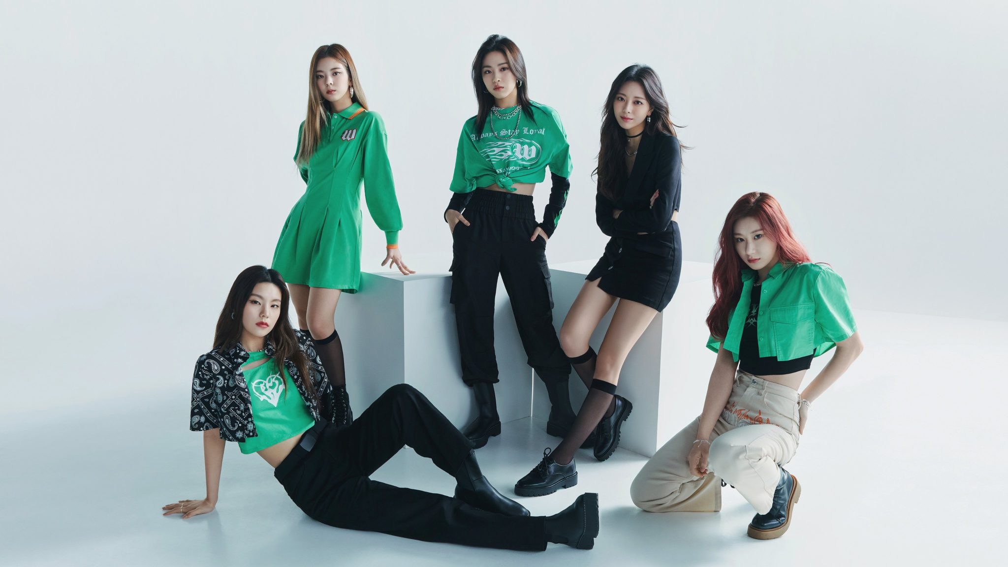 ITZY Collaborates With H&M for S/S 2022 Campaign - EnVi Media