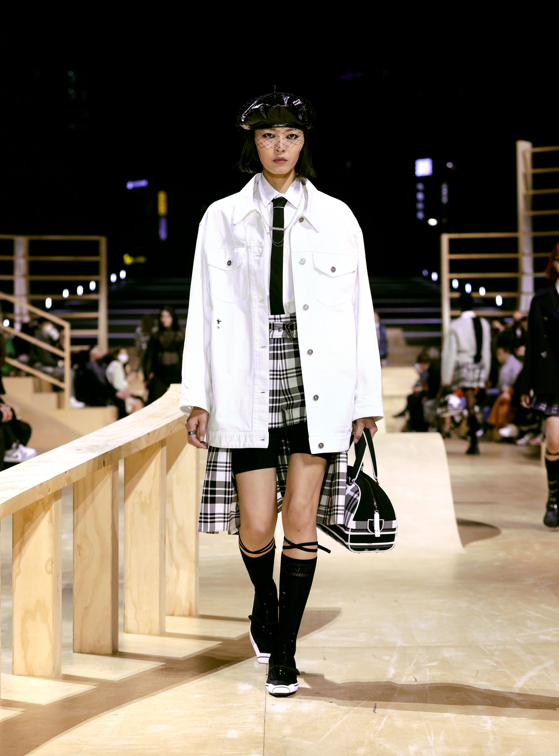 Dior Presents Fall 2022 Collection in Seoul - EnVi Media