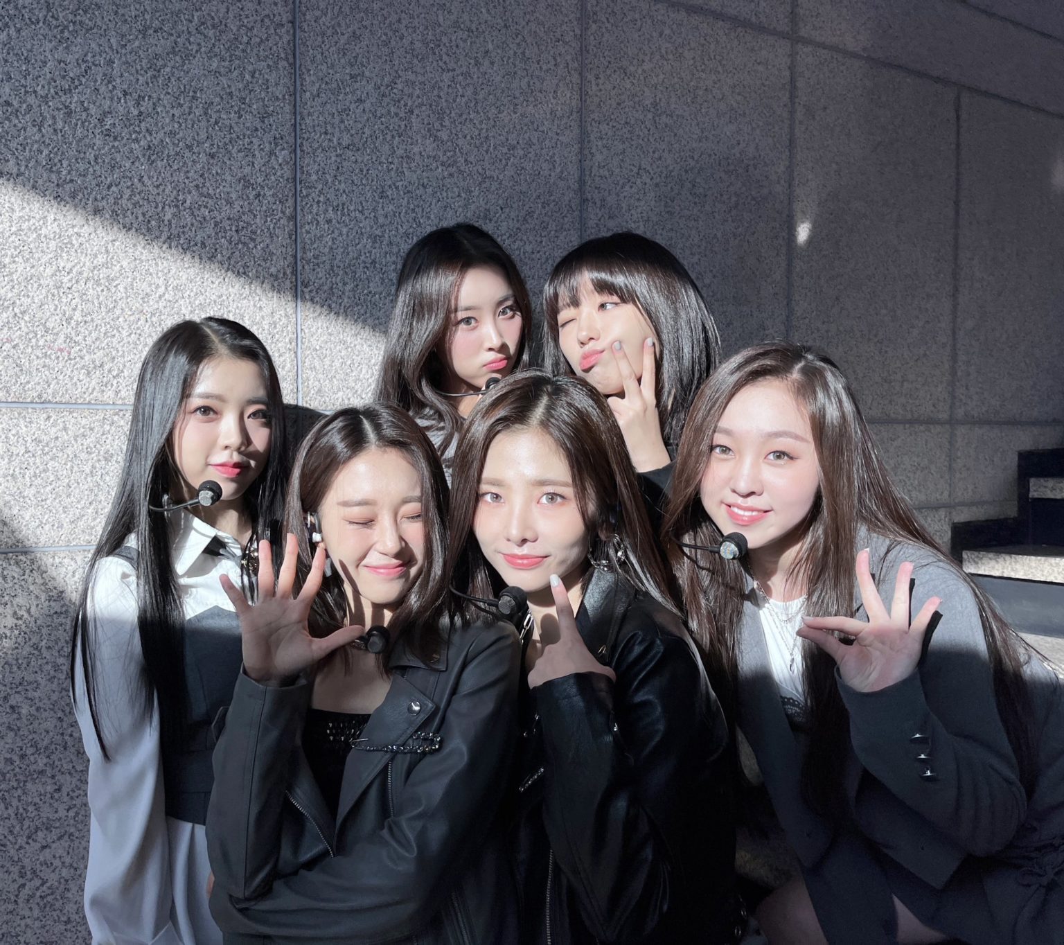 Sitting at the QUEENZ TABLE with Queenz Eye - EnVi Media