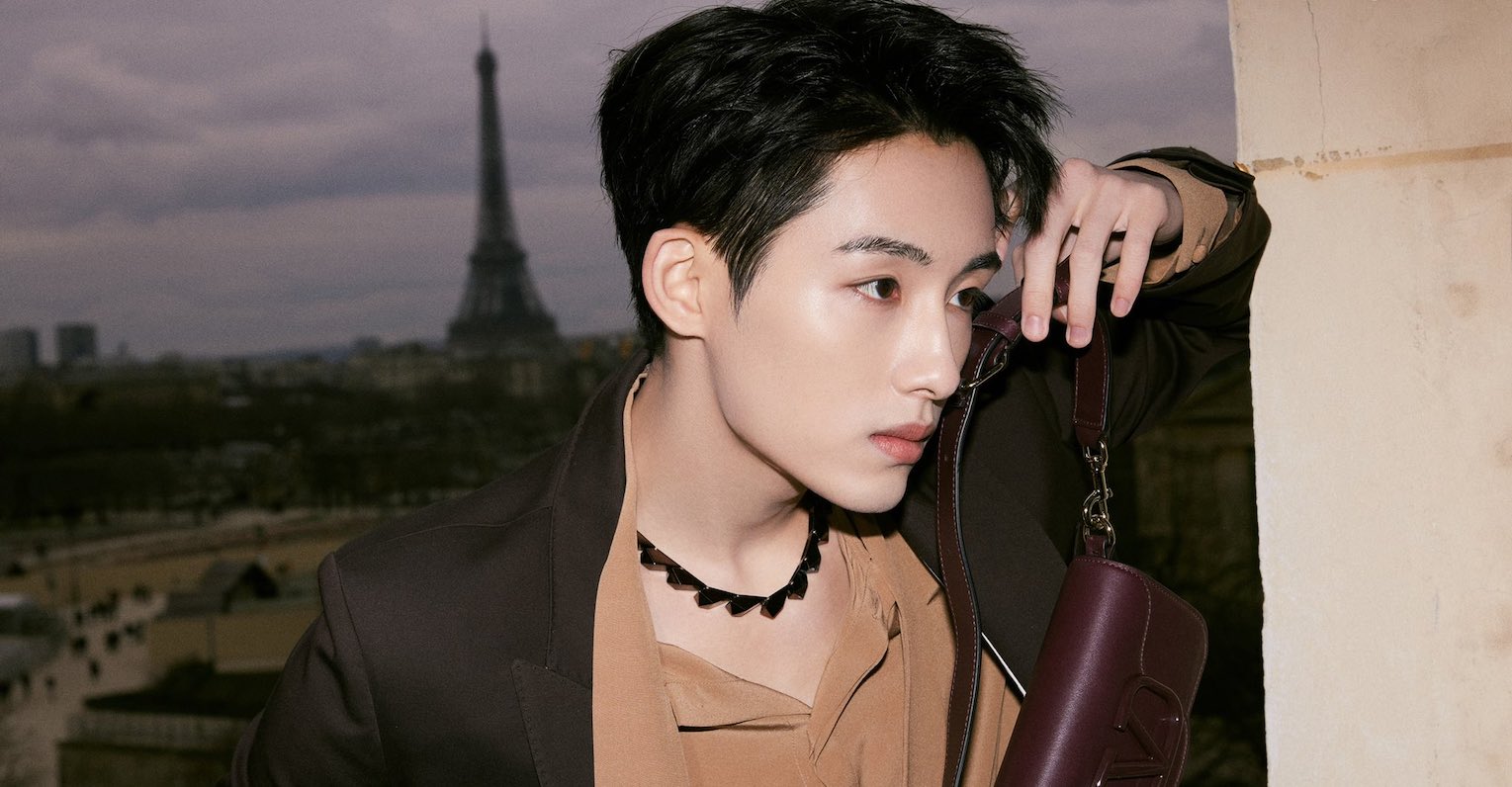WinWin Takes Center Stage at Valentino’s FW23 Show At Paris Fashion ...