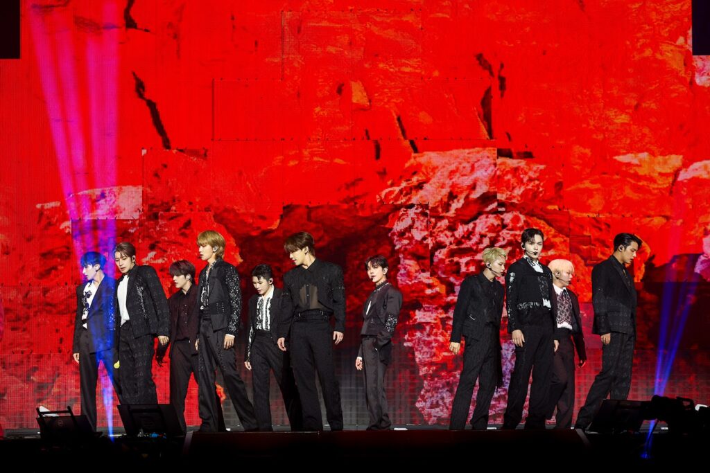 Seventeen Rock the Stage “Right Here” in New York - EnVi Media
